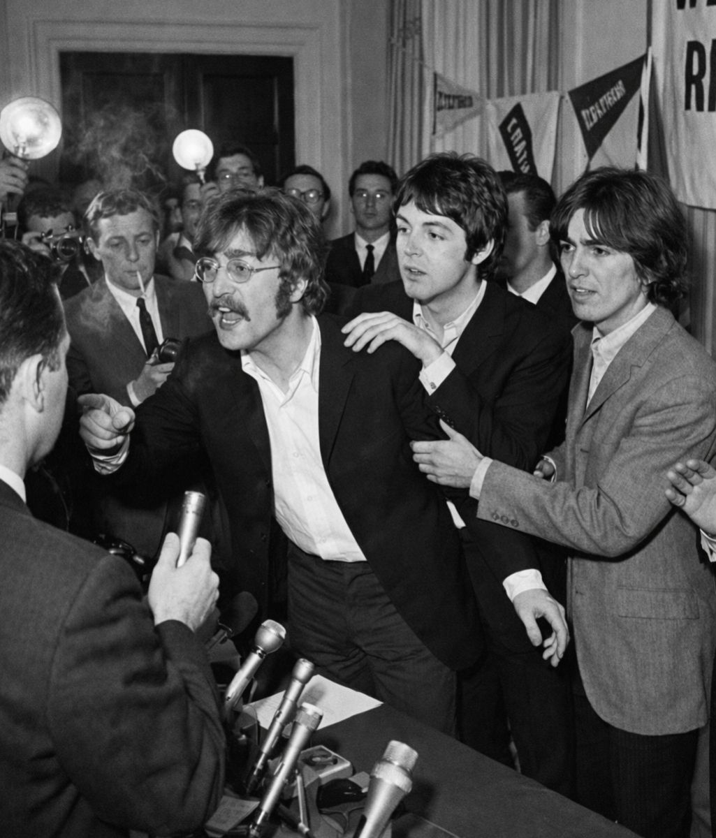 FLASHBULBS WENT SILENT IN THAT ROOM — The Question About Brian Epstein ...